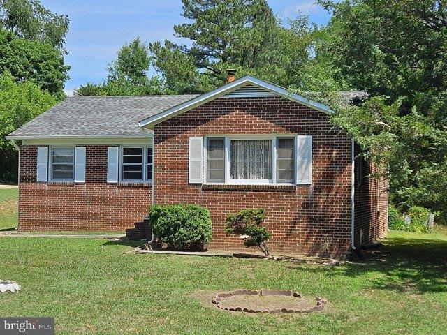 147 Chase St, Bowling Green, VA 22427