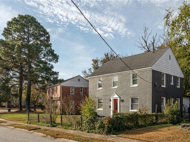 147 Clyde ST