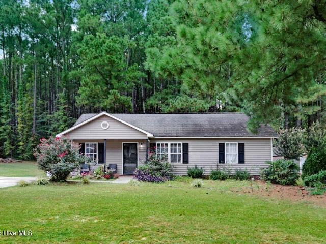 147 Creekside Dr, Four Oaks, NC 27524 | MLS #100532 | Compass