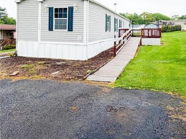 147 Ashley Ln, East Penn Township, PA 18235
