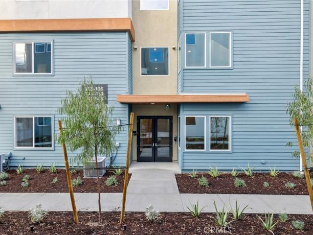 147 Baluster, Irvine, CA 92618 | MLS #OC26092 | Compass