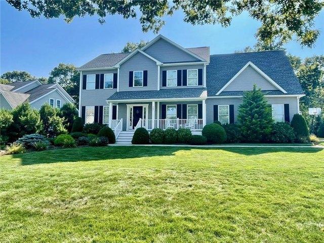 147 Brigade Dr, North Kingstown, RI 02874