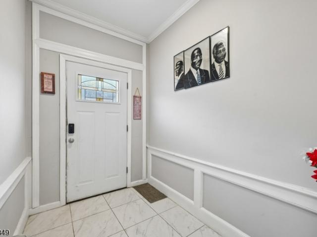 147 Brookside Ave # 2