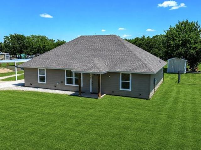 147 Brown Ln, Poolville, TX 76487