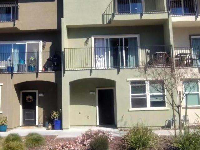 147 Bundeson Dr, Hollister, CA 95023 | MLS #ML82040