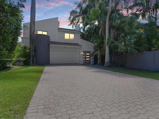 147 Golden Beach Dr, Golden Beach, FL 33160