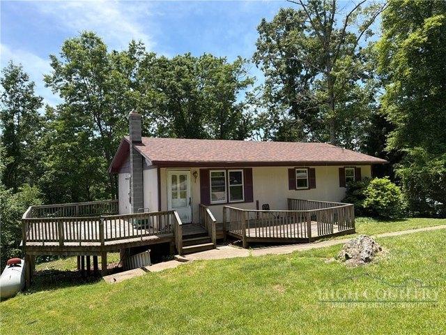 147 Grandridge Rd, Sparta, NC 28675