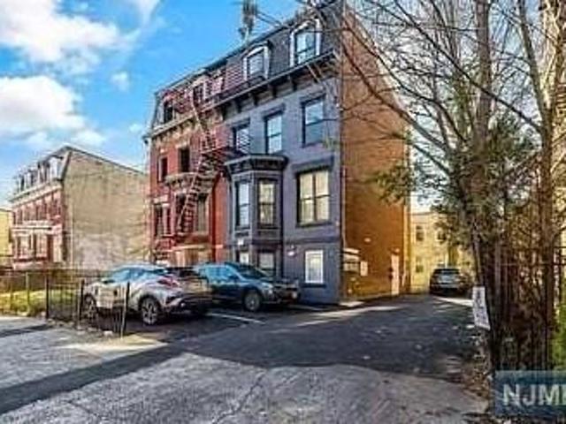147 Grant Ave #4, Jersey City, NJ 07305