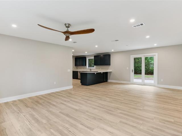 147 Greenwood St, Jesup, GA 31545 | MLS #1660 | Compass
