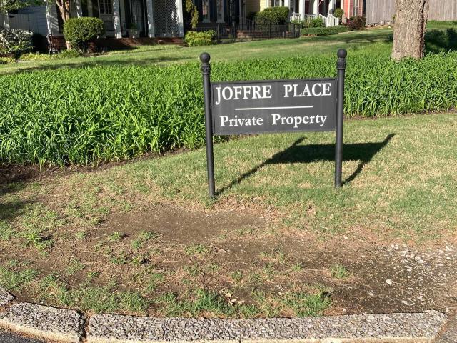 147 greeff ln