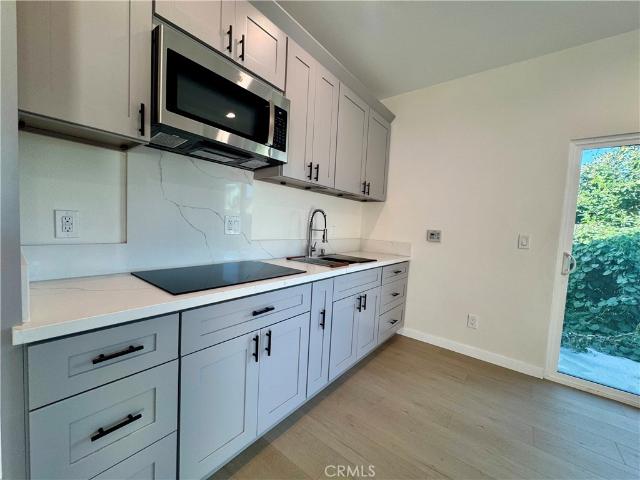 147 E 59th A