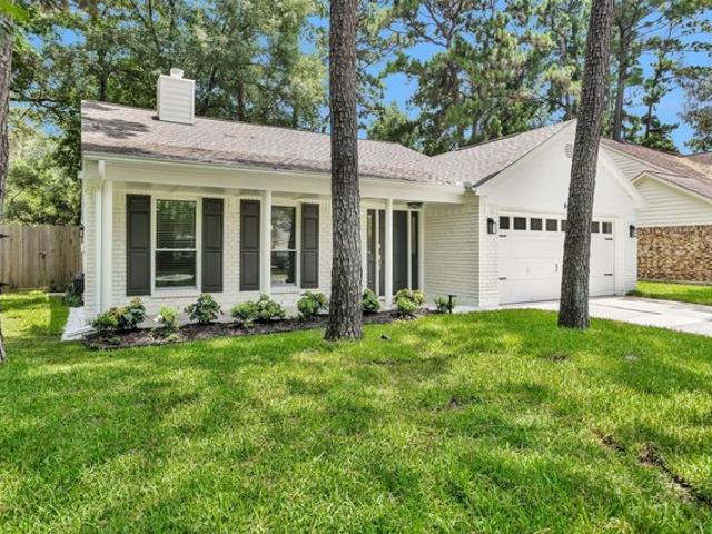 147 E Pathfinders Cir, The Woodlands, TX 77381