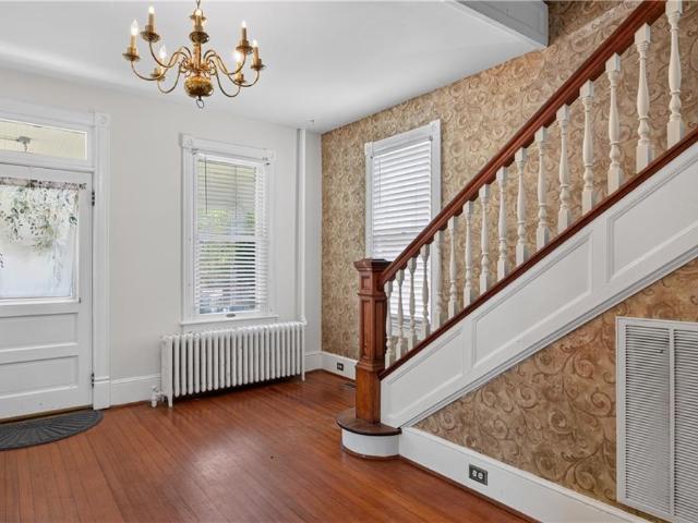 147 Florida AVE