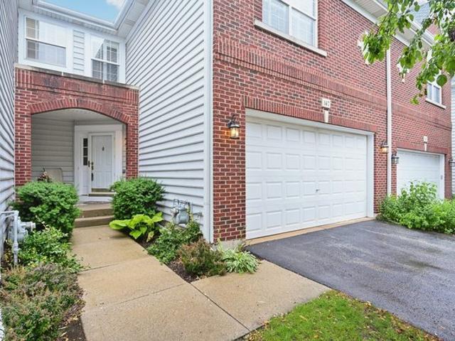 147 Fulbright Ln, Schaumburg, IL 60194