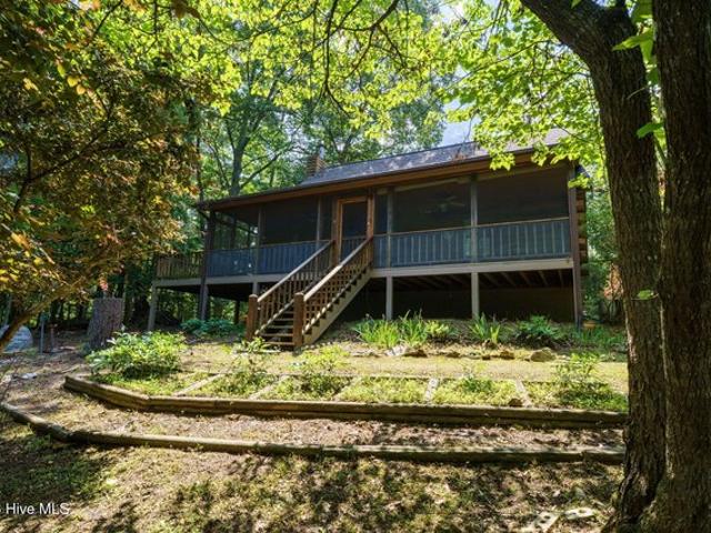 147 Holly Ridge Ln, Murphy, NC 28906