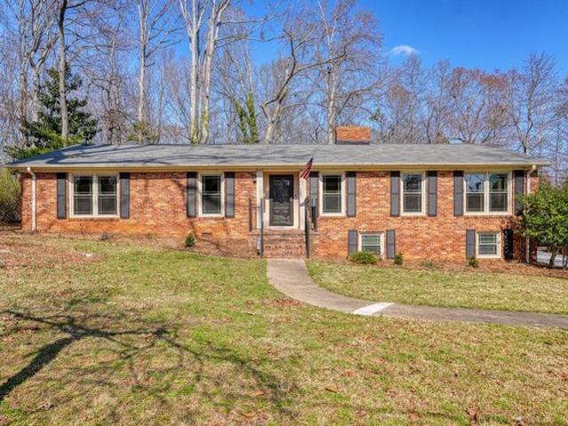 147 Hillbrook Dr, Spartanburg, SC 29307