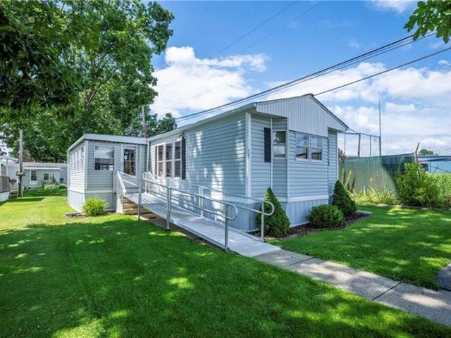 147 Hindman Rd, Butler, PA 16001