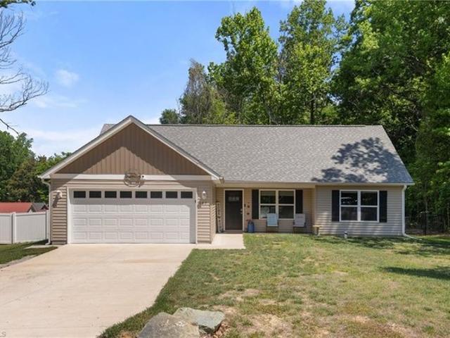 147 Lambeth Rd, Thomasville, NC 27360