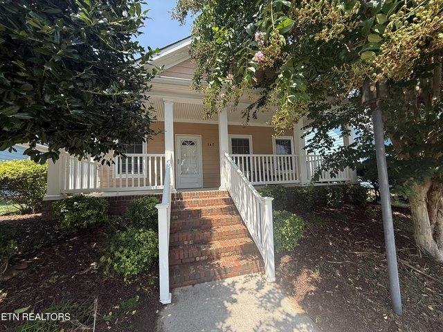 147 Liberty Ct, Oak Ridge, TN 37830