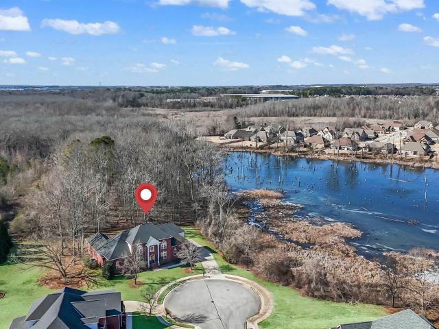147 Misty River Lane SW