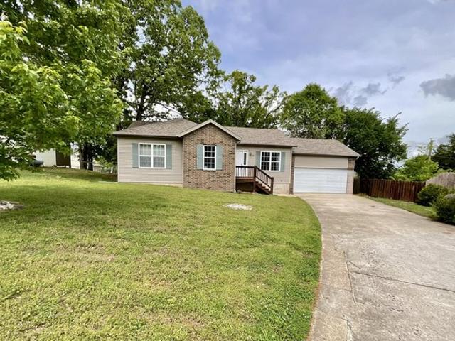 147 Mystic Ave, Hollister, MO 65672