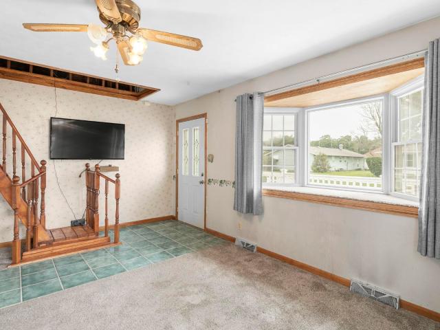 147 N Oakley Avenue