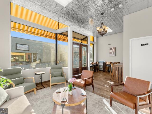 147 N Pond Street 1