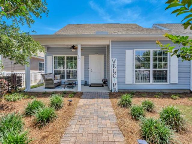 147 Nelly St, Freeport, FL 32439
