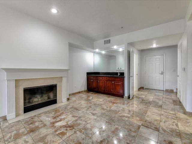 147 S 4th Street