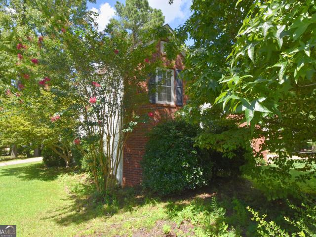 147 S Fairfield Dr, Peachtree City, GA 30269 | MLS #10680