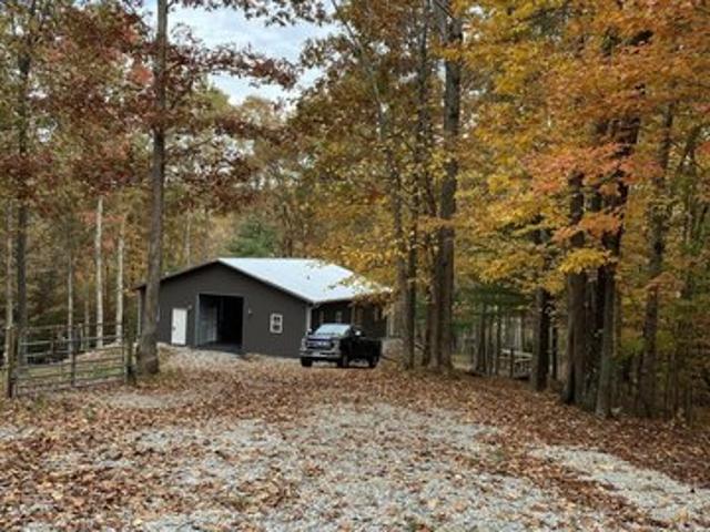 147 Saddle Dr, Jamestown, TN 38556
