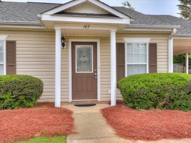 147 Portofino Lane SW