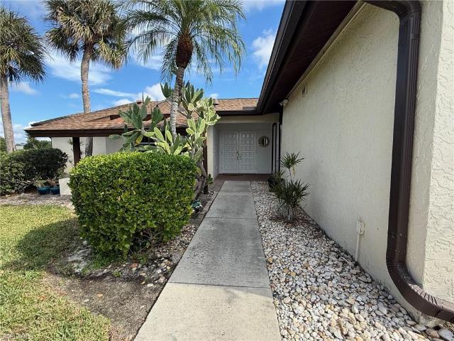 147 Round Key Cir, Unit P1, Naples, FL 34112 | MLS #225082 | Compass