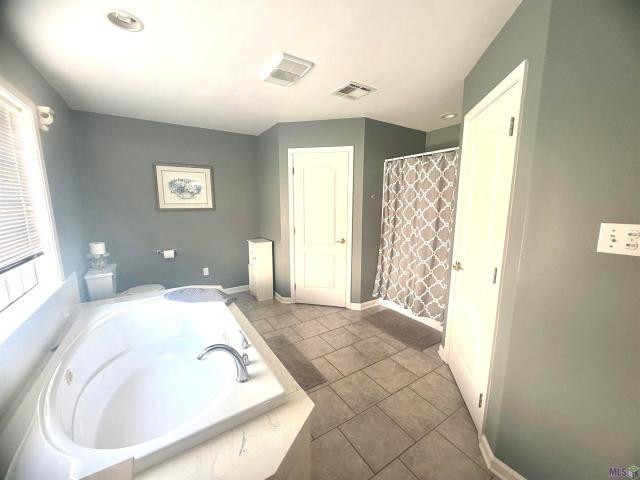 147 W 40th St, Cut Off, LA 70345 | MLS #BY2026005