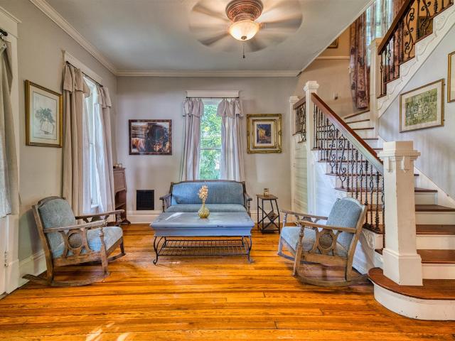 147 W 8th Street
