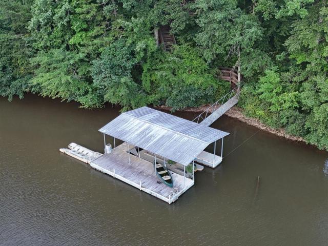 147 W Waters Edge Lane