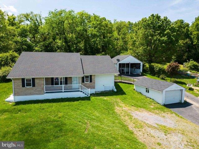 147 W Duck St, Front Royal, VA 22630