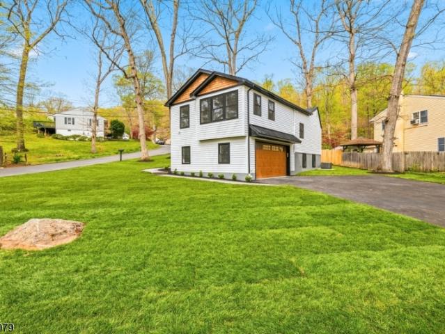 147 W Glen Rd