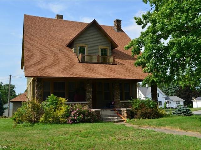 147 W McPherson Hwy, Clyde, OH 43410