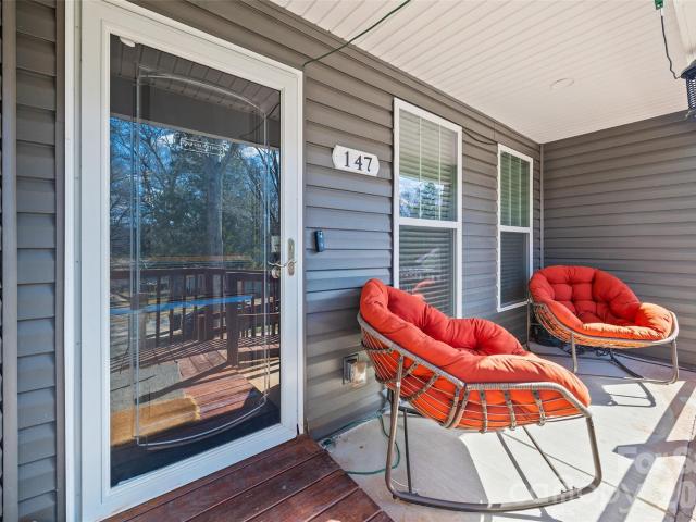 147 White Street SW