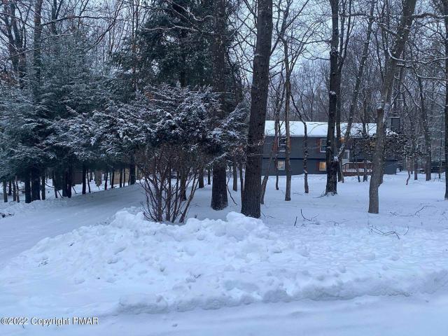 147 Winding Way