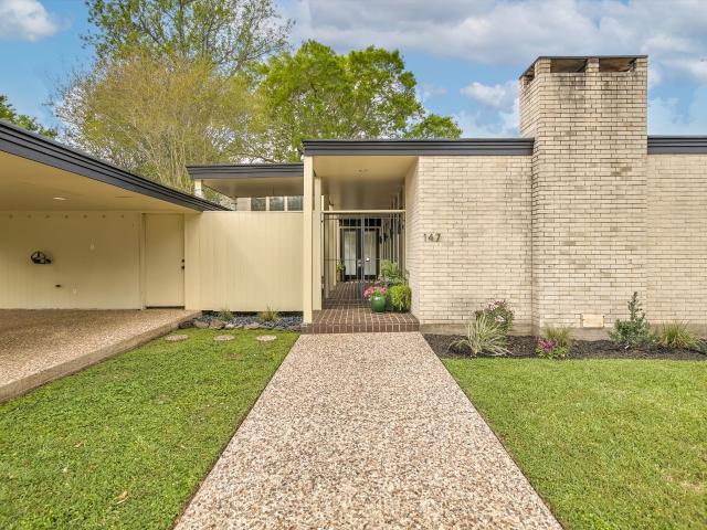 147 Valley Drive