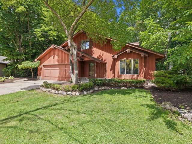 14840 W Oklahoma Ct, New Berlin, WI 53151