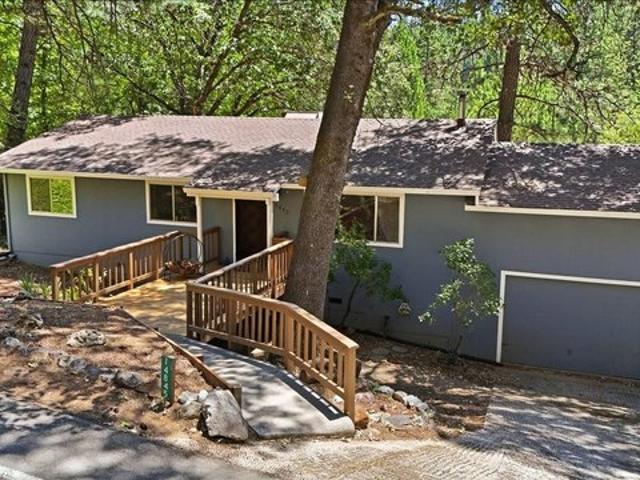 14845 Stinson Dr, Grass Valley, CA 95949