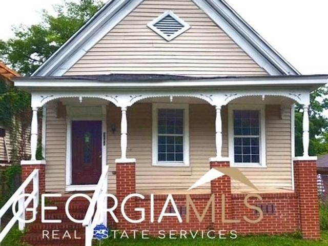 1484 Calhoun St, Macon, GA 31201