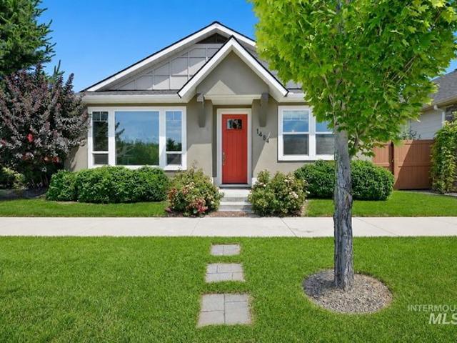 1484 E Summerplace St, Meridian, ID 83646