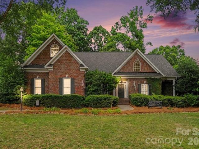 1484 Summit View Dr, Rock Hill, SC 29732