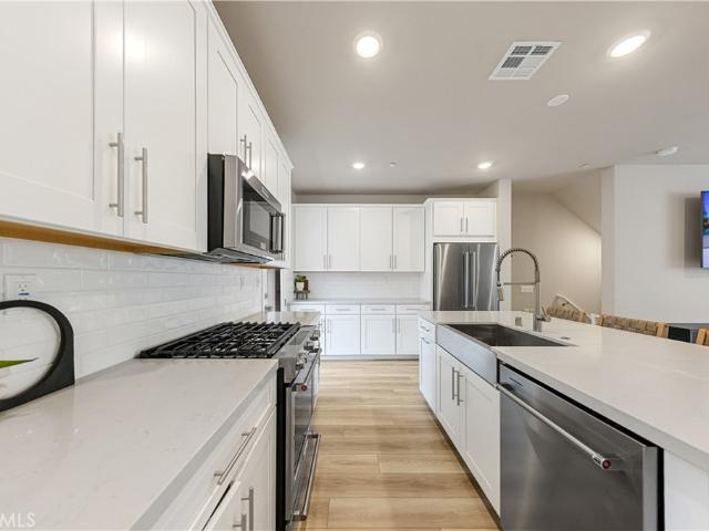 1484 Sunrise Ln, San Pedro, CA 90732 | MLS #AR26084