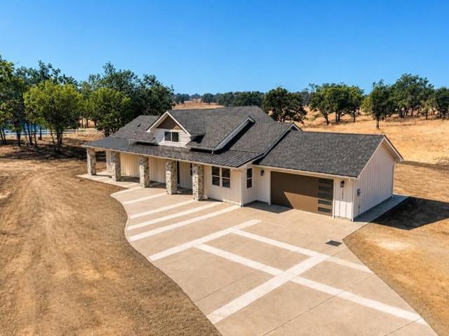 14853 Antioch Rd, White City, OR 97503