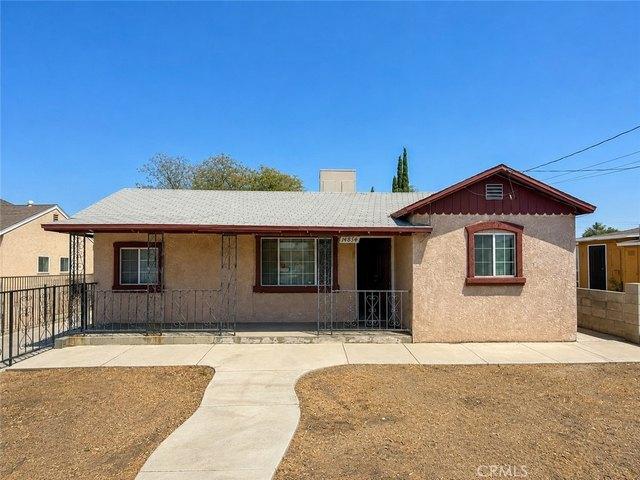 14854 Iris Dr, Fontana, CA 92335